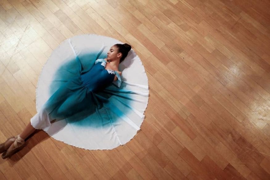 In Photos: Born Without Arms, This Brazilian Ballerina Has Become a ...