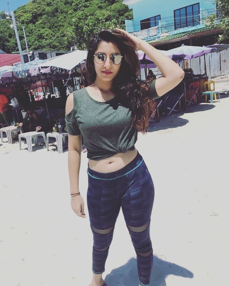 South Actress Vishnupriya Raises Temperature With Her Hot Photos, Take ...