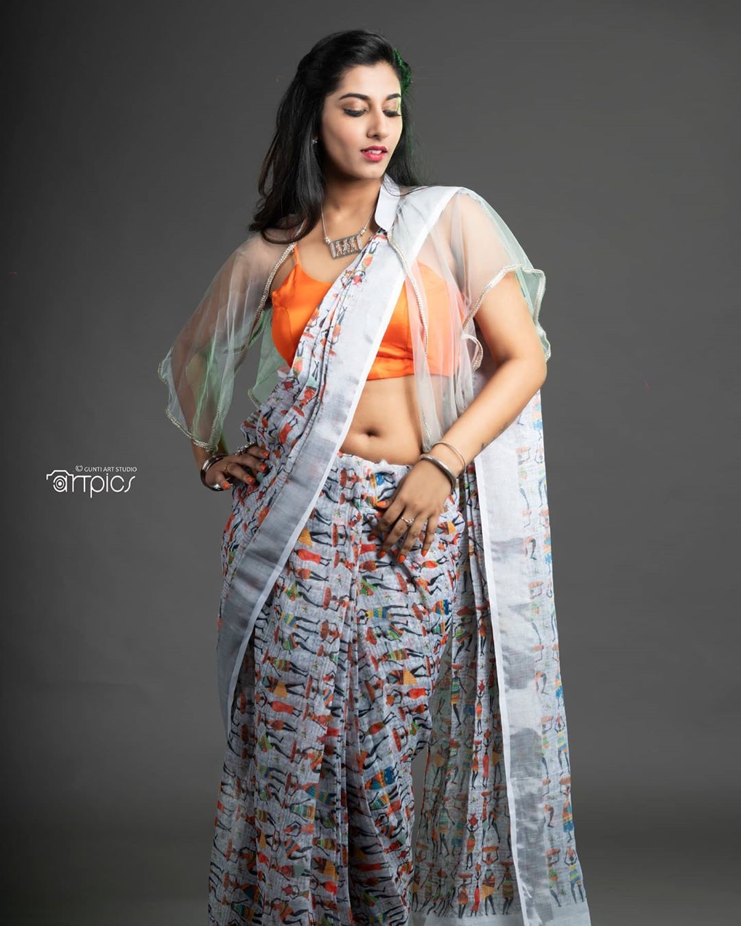 South Actress Vishnupriya Raises Temperature With Her Hot Photos, Take ...