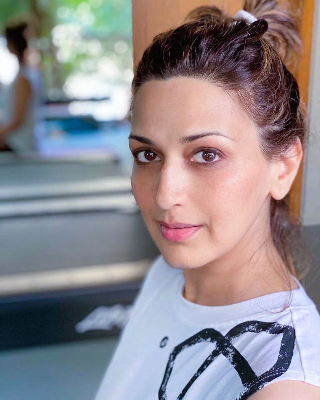 Sonali Bendre Is An Ageless Eternal Diva, These Pictures Are Proof - News18