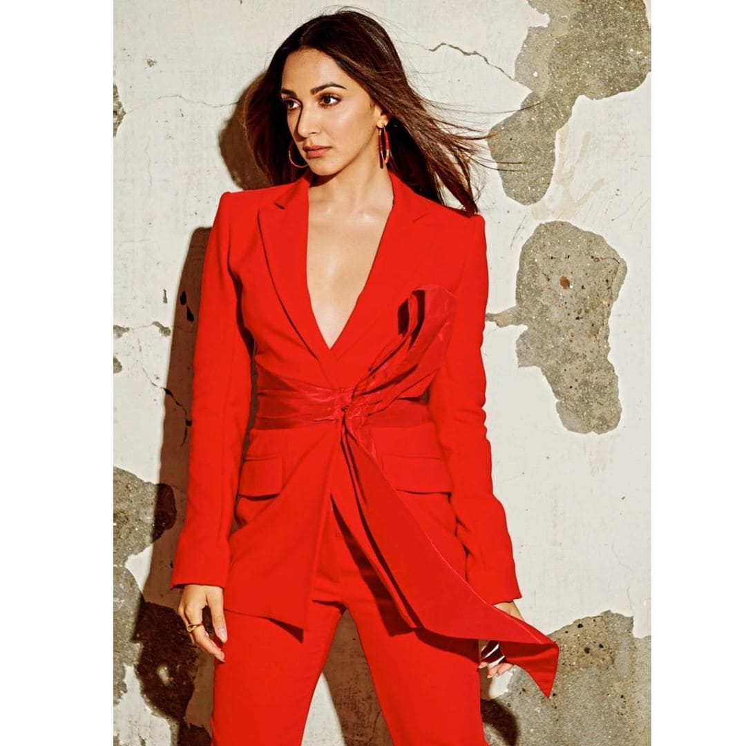 Kiara Advani's Sultry, Seductive Pictures Make Internet Swoon Over Her ...