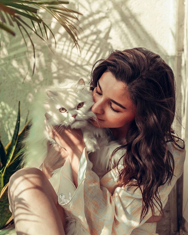 Alia With Her Cat To Malaika And Her Dog: Adorable Moments Of ...