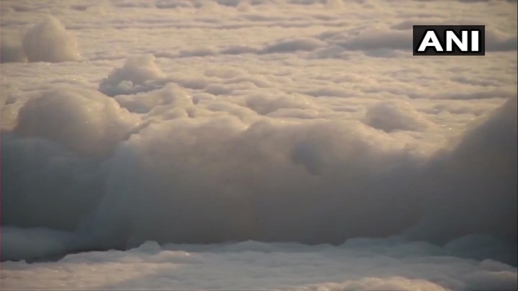 In Pictures: Year After Year, River Yamuna Spews Toxic Foam Yet Again ...