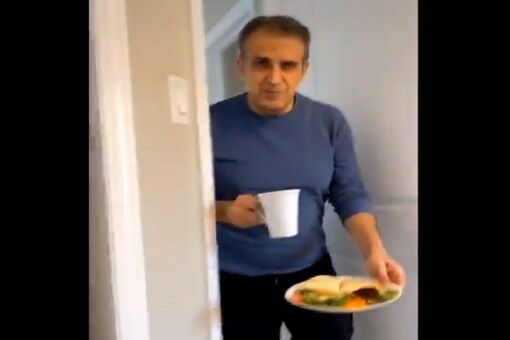 Watch: Heartwarming Video Shows Dad Bringing Food for Daughter Daily as ...