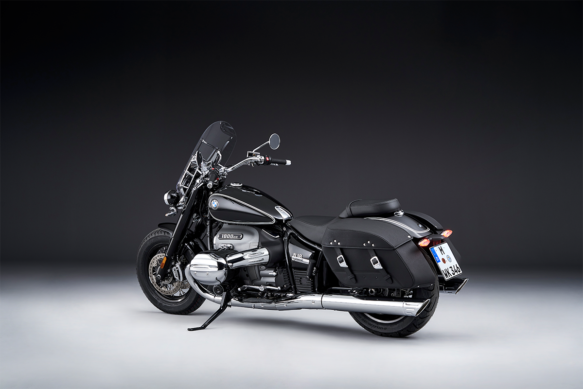 In Pics: BMW R18 Classic Edition Launched in India, See Detailed Image ...