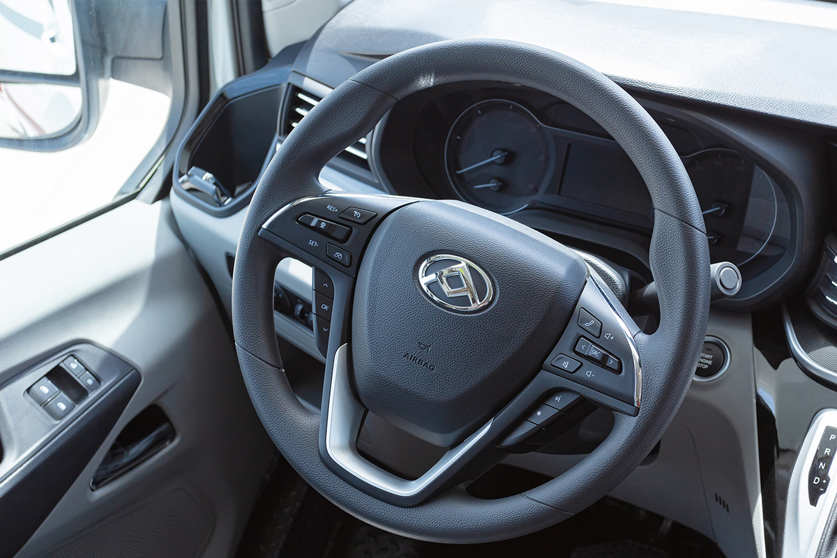 In Pics: SAIC Maxus Life Home V90 Villa Edition RV, A Two-Storey Luxury ...