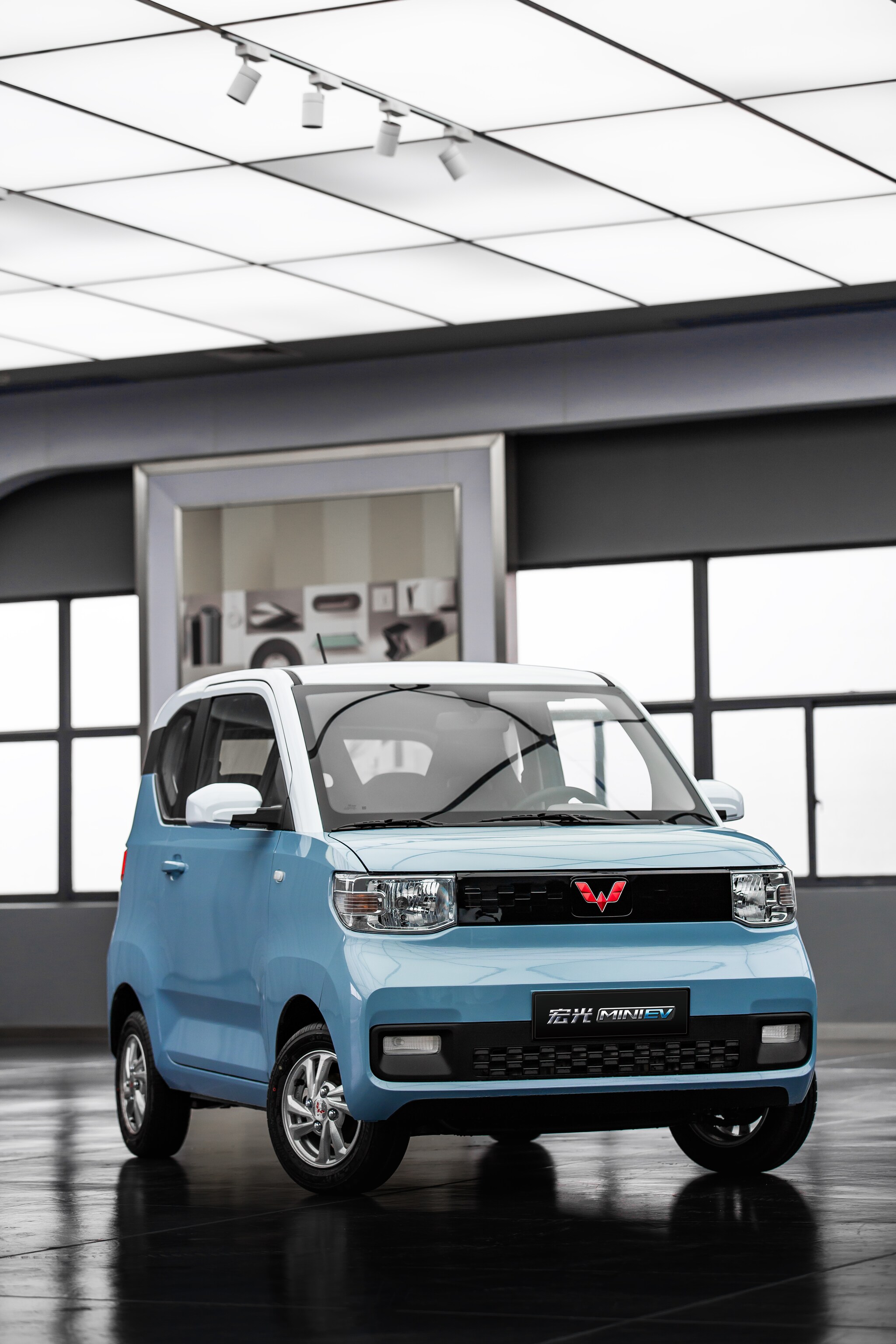 In Pics: Chinese $4,500 Hong Guang Mini Electric SUV That Outsold Tesla ...