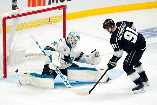 Kopitar, Kings Start And Finish Strong To Pummel Sharks 6-2