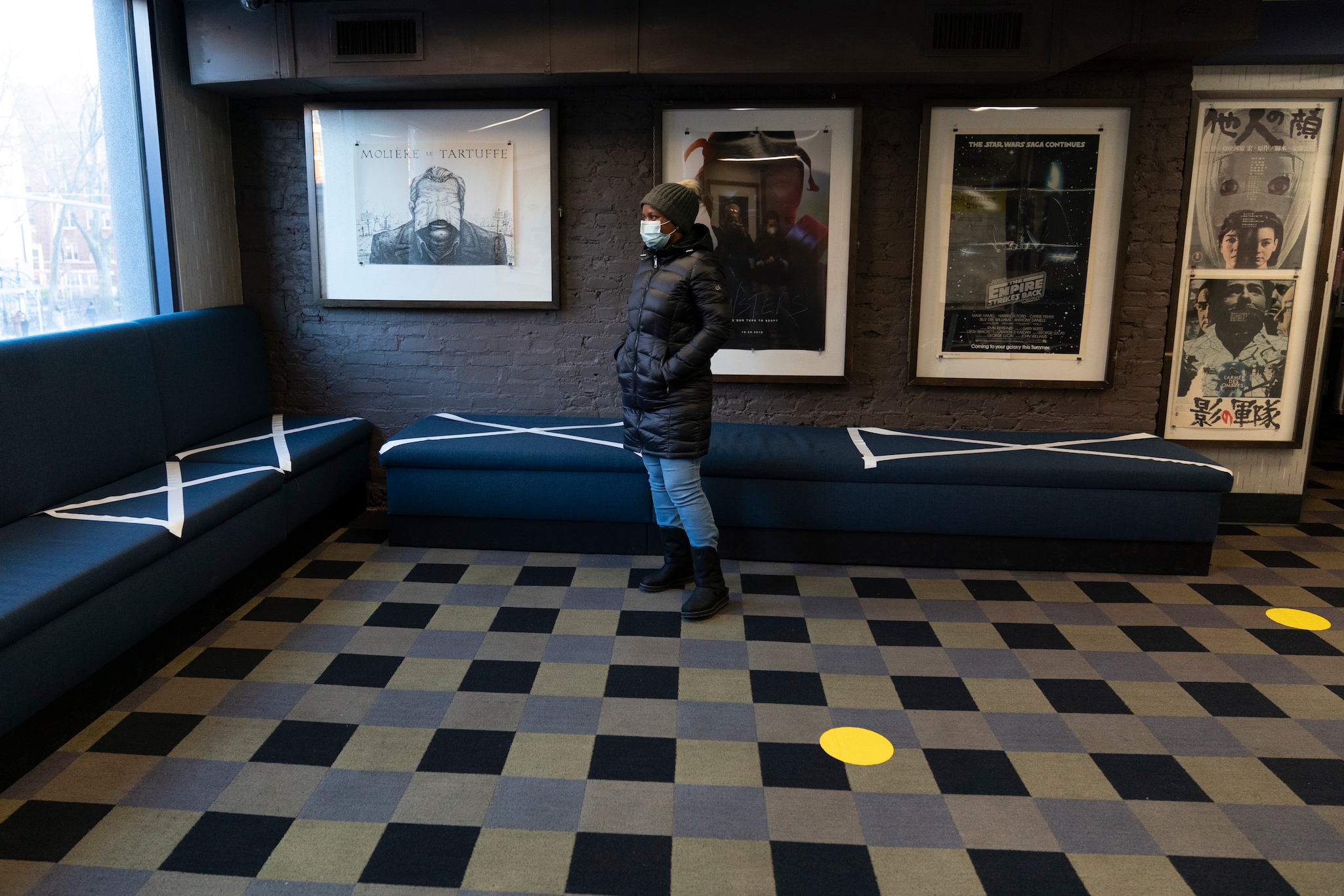 New York Cinemas Reopen, Film Titles Return to Manhattan Marquees; See ...