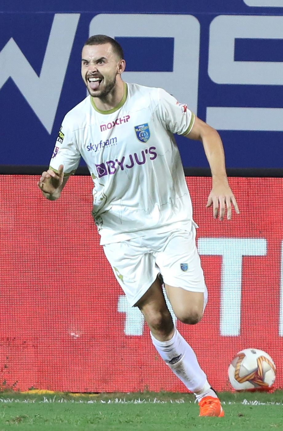 Finding the Back of the Net - Top 15 Goal-scorers in ISL 2020-21 | In ...