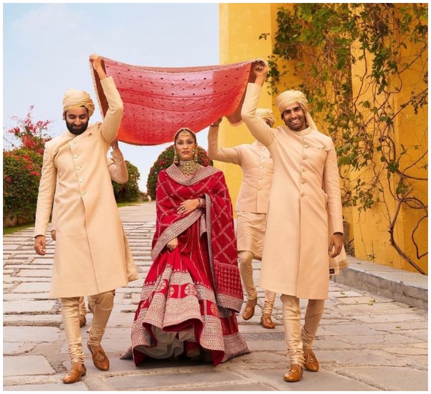 Masaba Gupta Turns Model for Sabyasachi's Latest Bridal Collection - News18