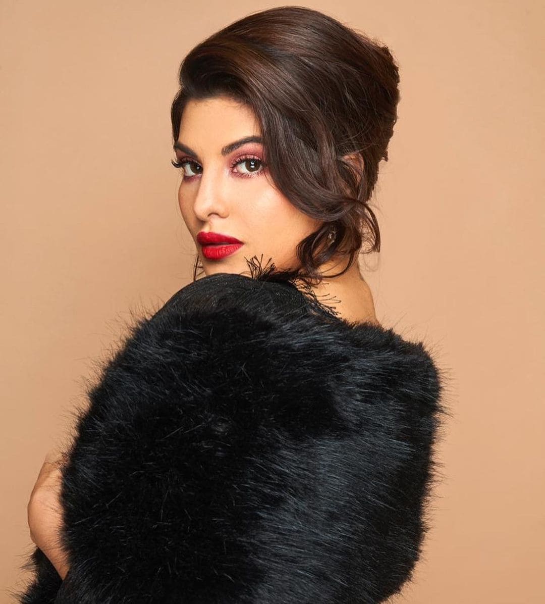 Jacqueline Fernandez's Sultry Photos Will Leave Her Fans In Awe, Take A ...