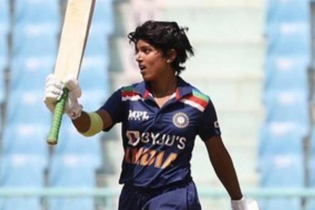 Punam Raut Moves into Top 20 in ODI rankings, Lizelle Lee Moves to No.1