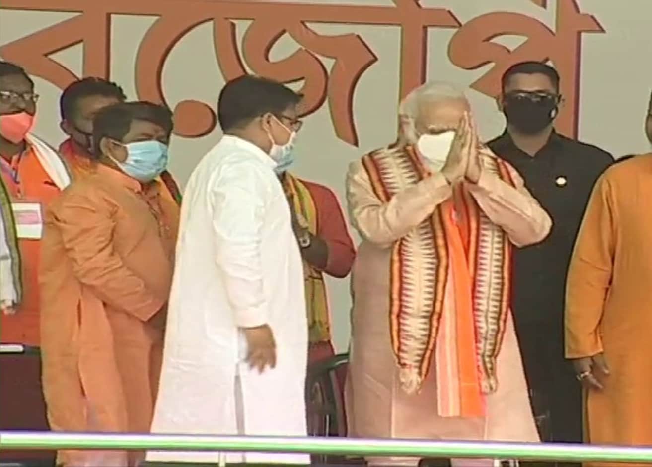 PM Modi Addresses Rally at Purulia Ahead of Bengal Assembly Elections ...