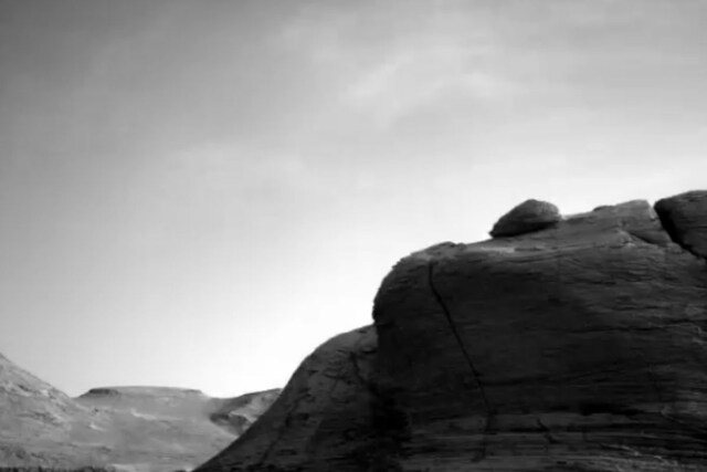 Curiosity Rover on Mars Captures Earth-like Clouds Hovering on the Red ...