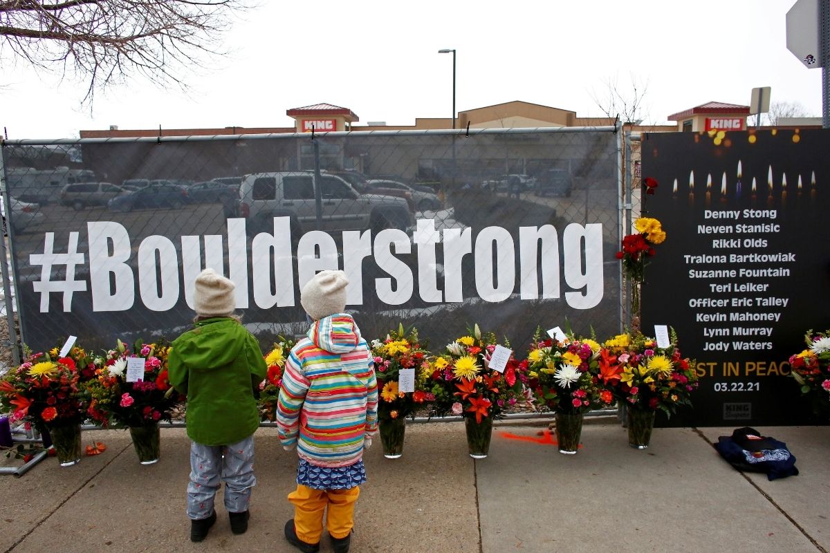 In Pictures | Colorado Mourns 10 Killed in Supermarket Shooting - News18