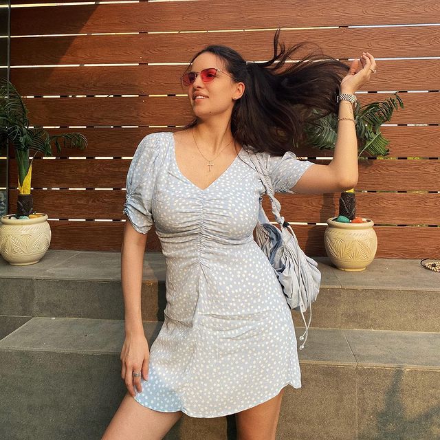 Natasa Stankovic Is A Perfect Mix Of Sweet, Sexy; Check Out Diva's ...