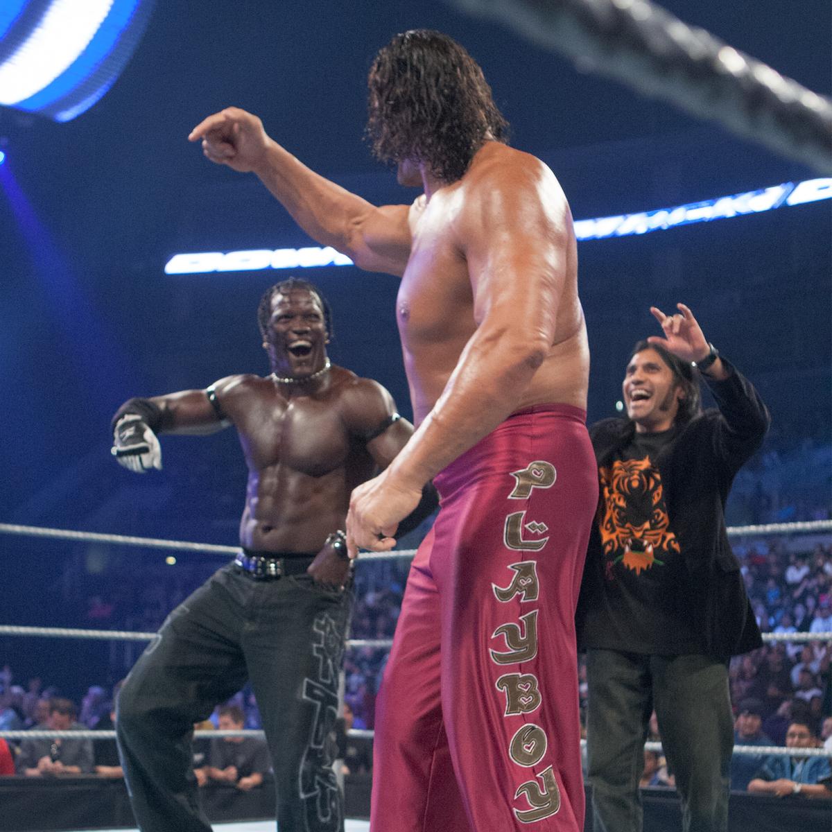 IN PICS | A Look at WWE 2021 Hall of Famer The Great Khali's Dominating ...