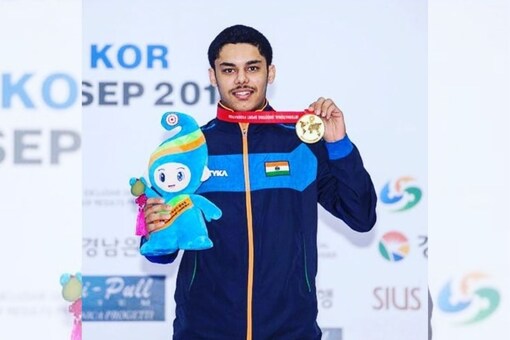 ISSF World Cup: Vijayveer Sidhu Wins Silver in Men's 25m Rapid Fire ...