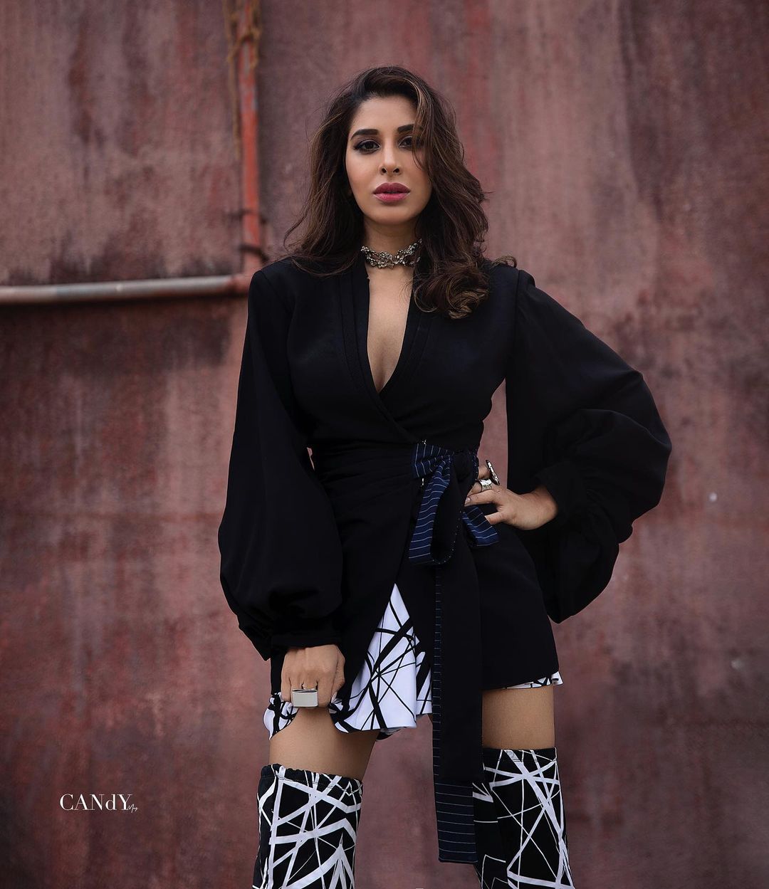 Sophie Choudry Stuns As Cover Girl For A Magazine Shoot, See The Diva's ...
