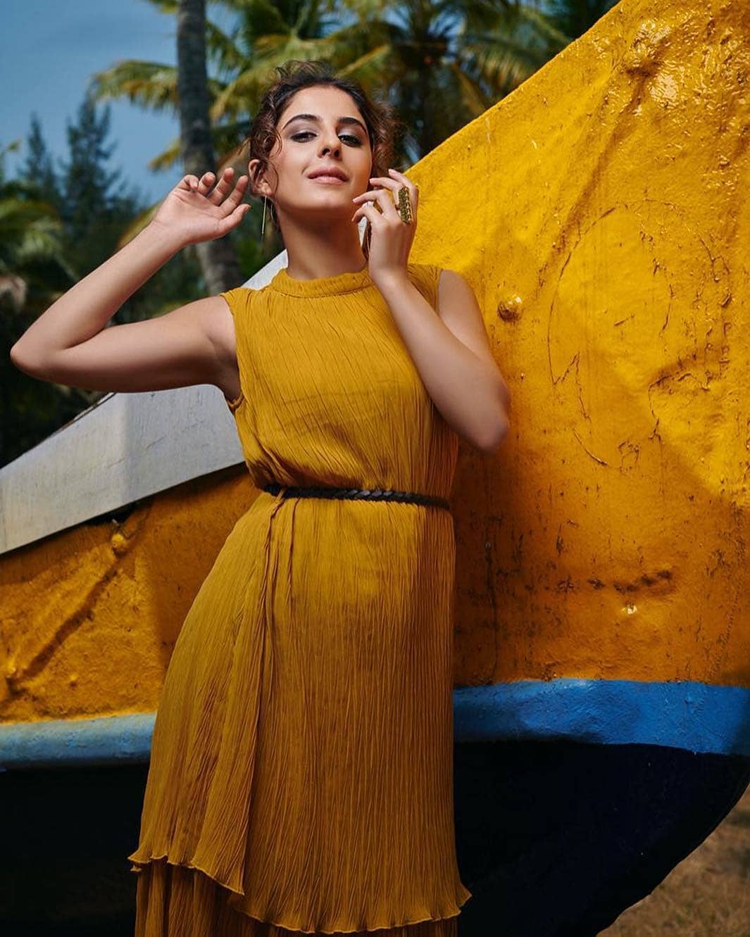 Isha Talwar Of 'Mirzapur' Fame Looks Super Glam In These Photos, Check ...