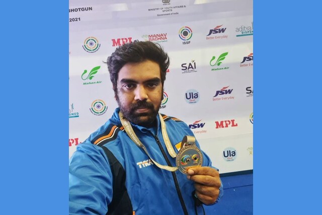 New Delhi Shooting World Cup Gold Medallist Campaigns for Mother in ...
