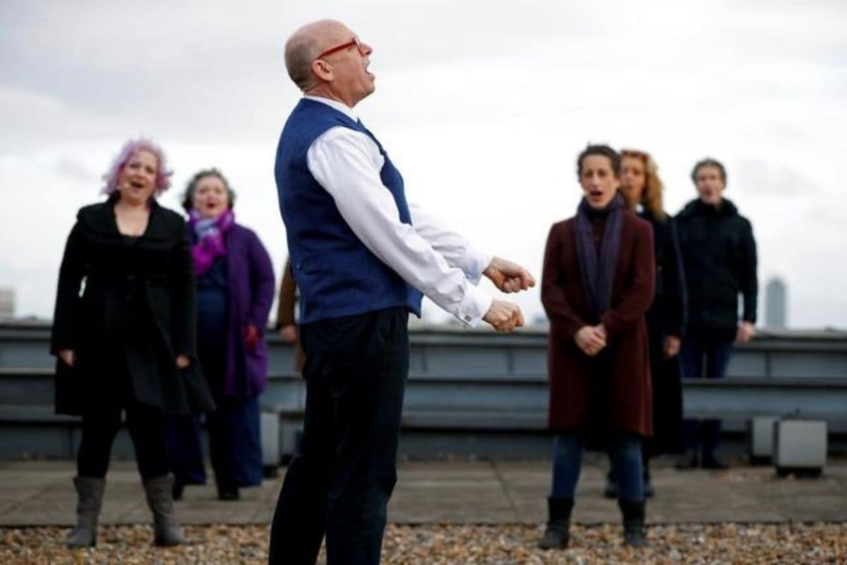 Royal Opera Chorus Reunites After a Year for Performance on London ...