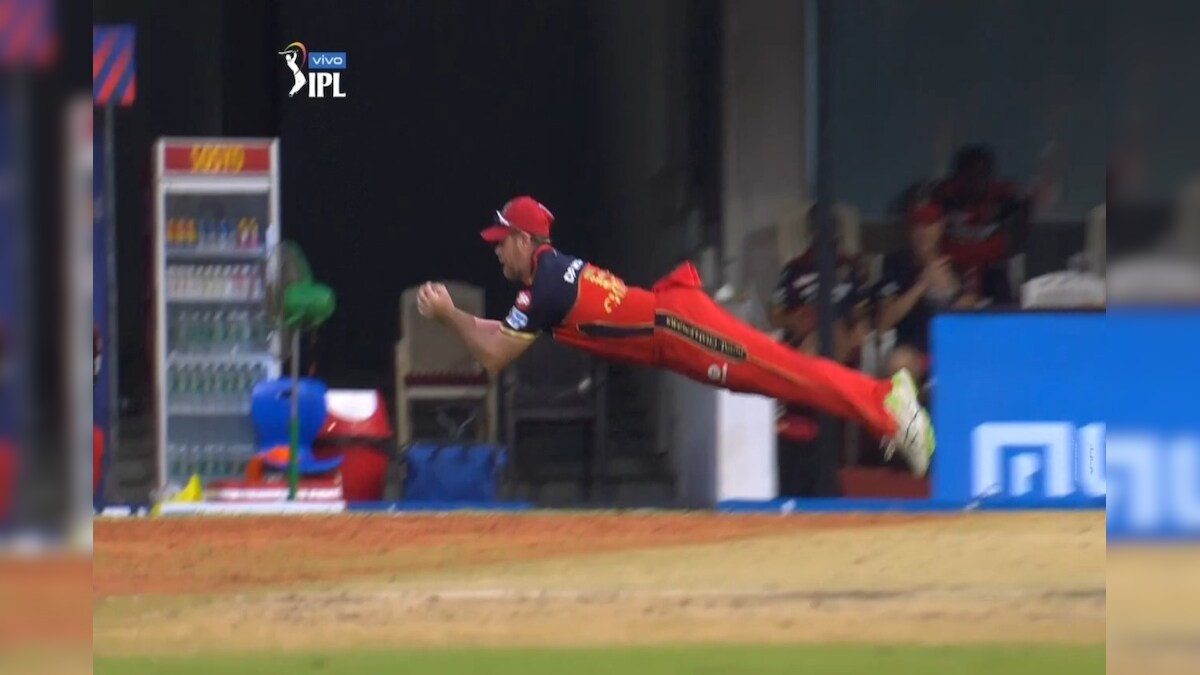 IPL 2021: Dan Christian Takes a Stunner to Dismiss Shubman Gill During ...