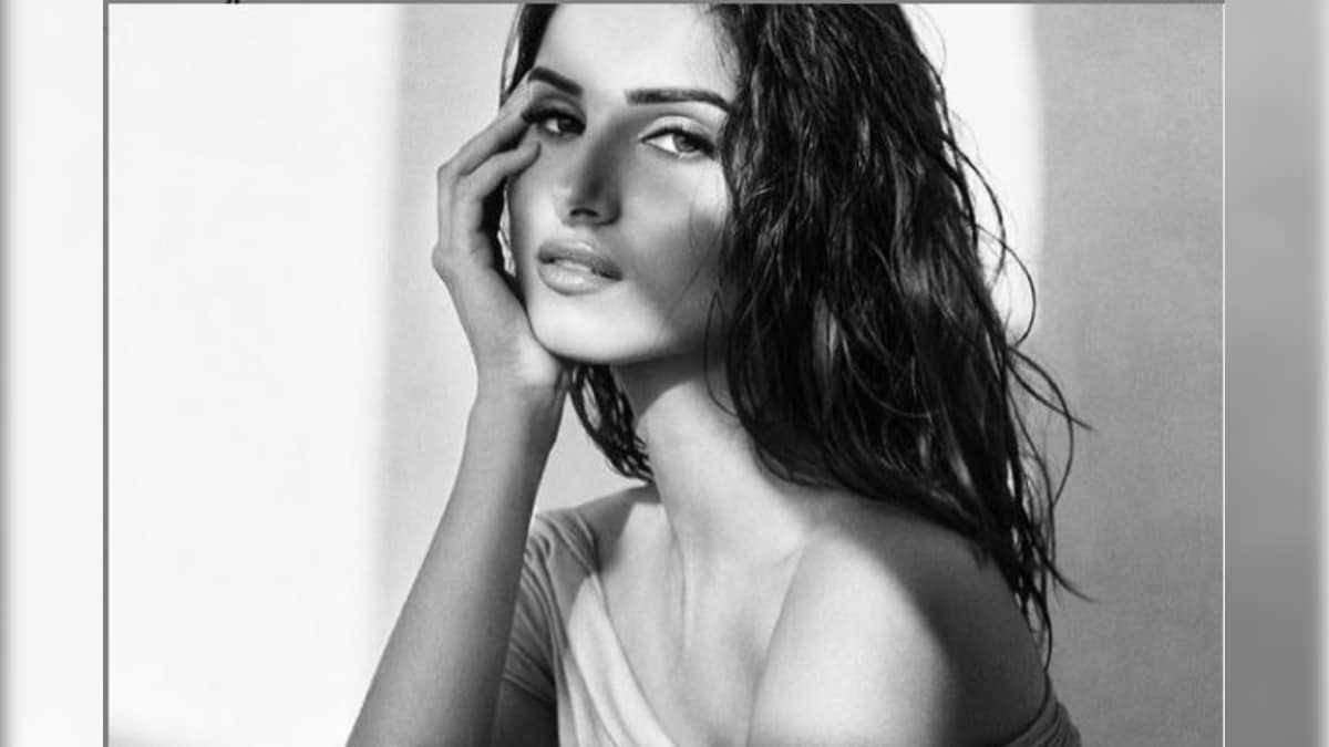 Tara Sutaria's Insta Family Grows to 6 Million, She Urges Fans to Stay ...