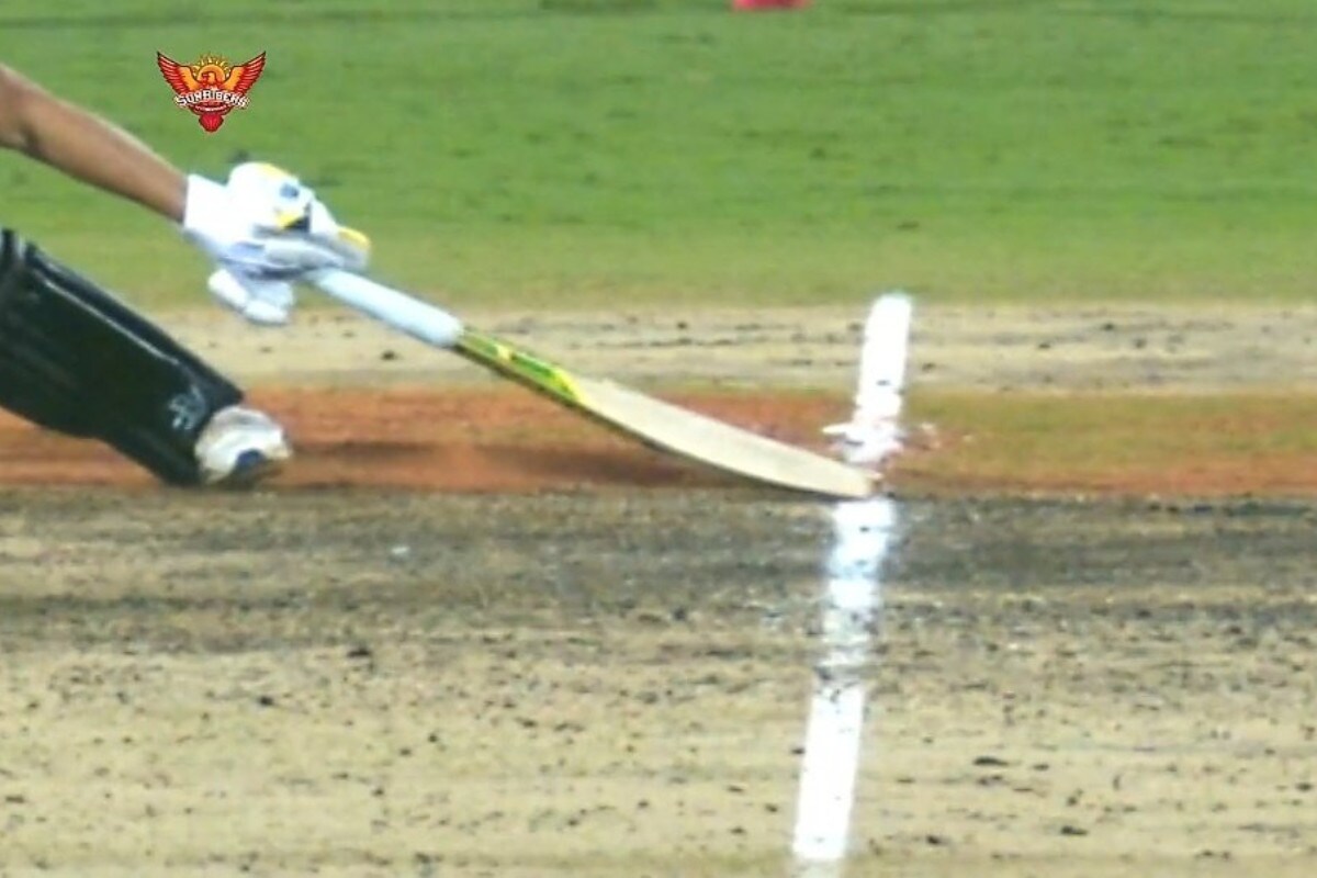 'Glad David Warner Didn't Complete the Run,' Says Shikhar Dhawan as ...