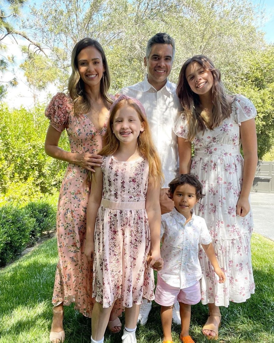 Jessica Alba Birthday: Here's Looking at Her Adorable Family Moments ...