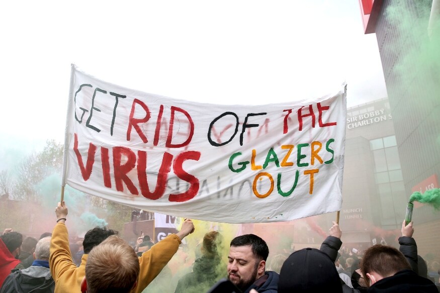 IN PICS | Manchester United Fans Protest Against the Glazers, Postpone ...