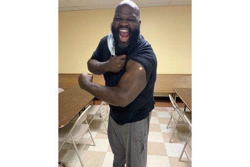 Mark Henry's Incredible Body Transformation Ahead of His Shock Return ...