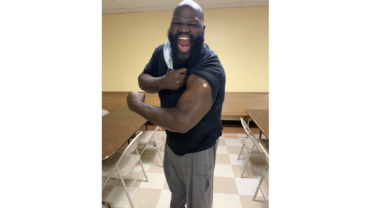 Mark Henry's Incredible Body Transformation Ahead of His Shock Return ...