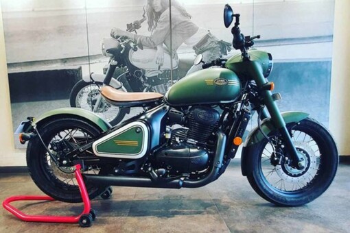 This Jawa Perak from Surat Gets Dealer-Customised Pine Green Paint ...