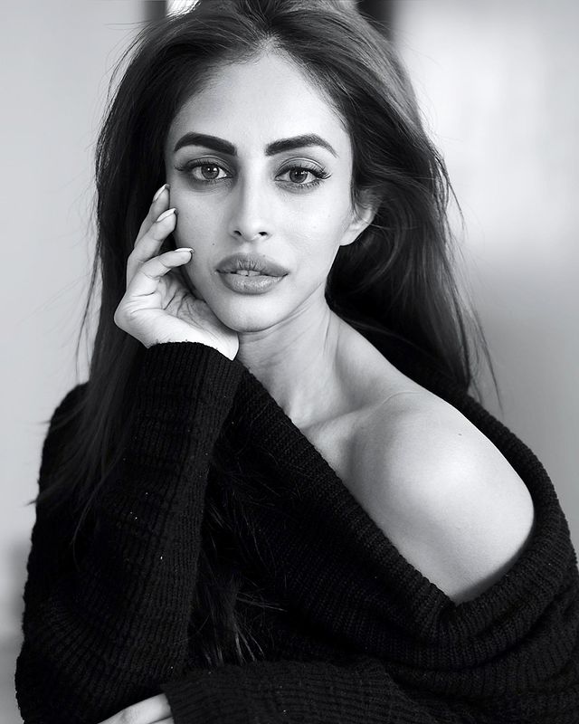 Priya Banerjee's Scintillating Photos Are A Rage On Social Media, See ...