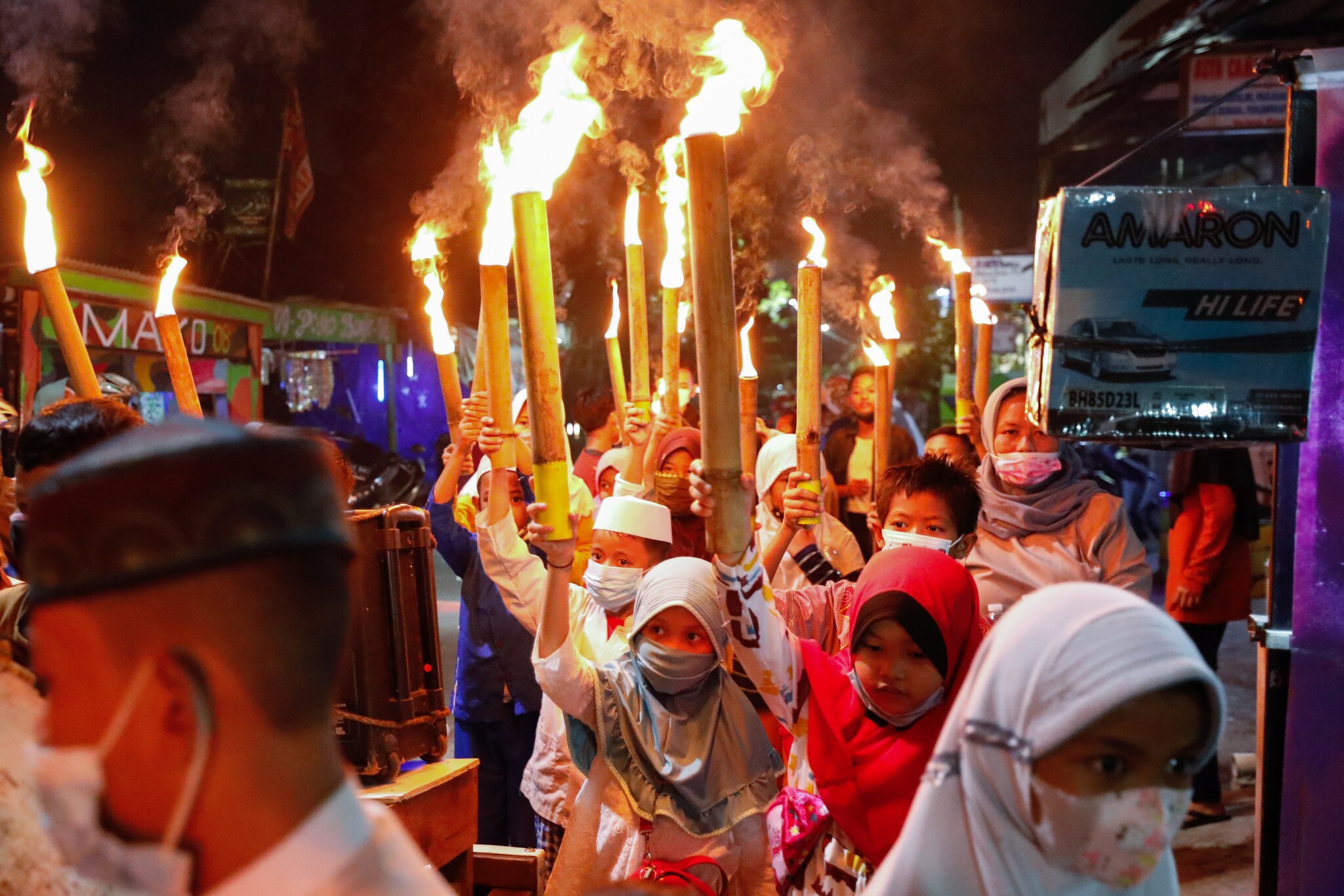 In Pics: Muslims across the World Celebrate Eid to Mark End of Ramadan ...