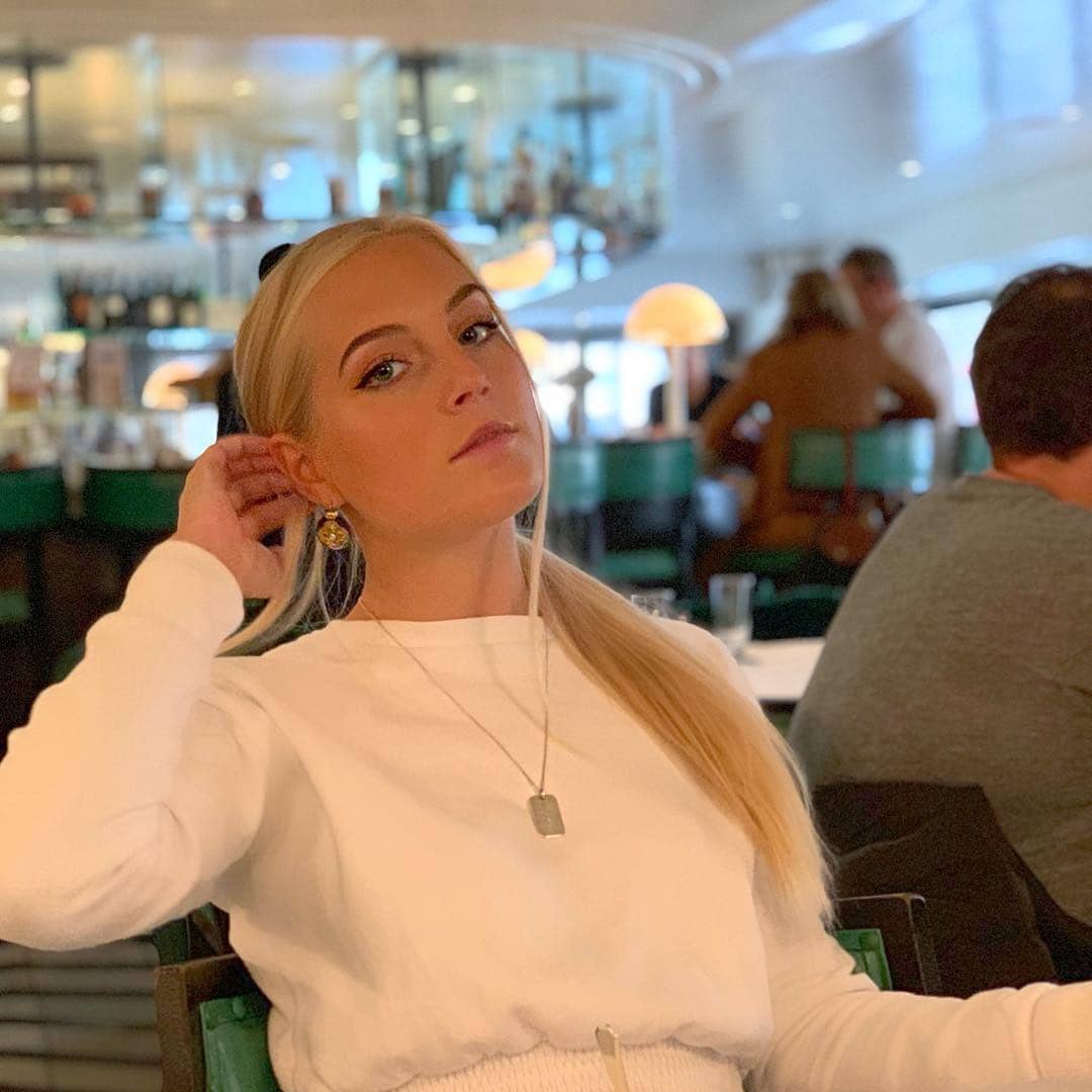 Here's All You Need To Know About Sam Curran's Partner - Isabella ...