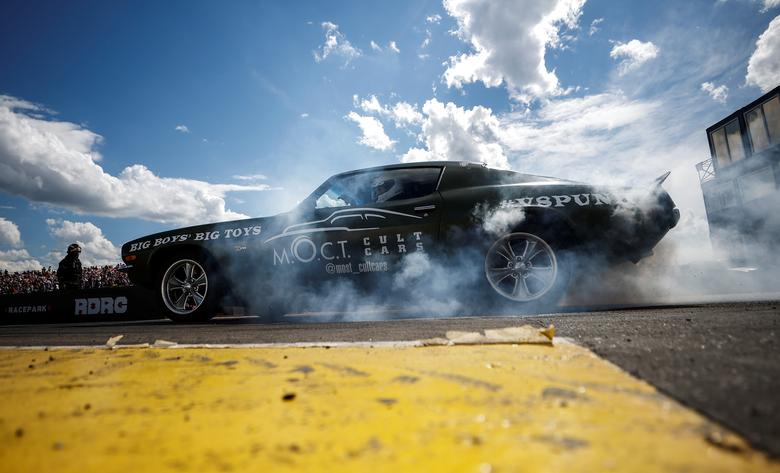 Drag Racing American Muscle Cars in Russia | In Pics - News18