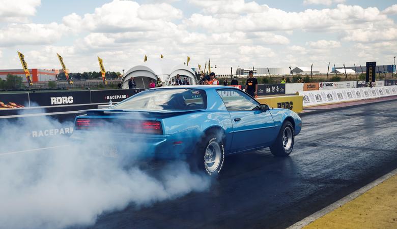 Drag Racing American Muscle Cars in Russia | In Pics - News18