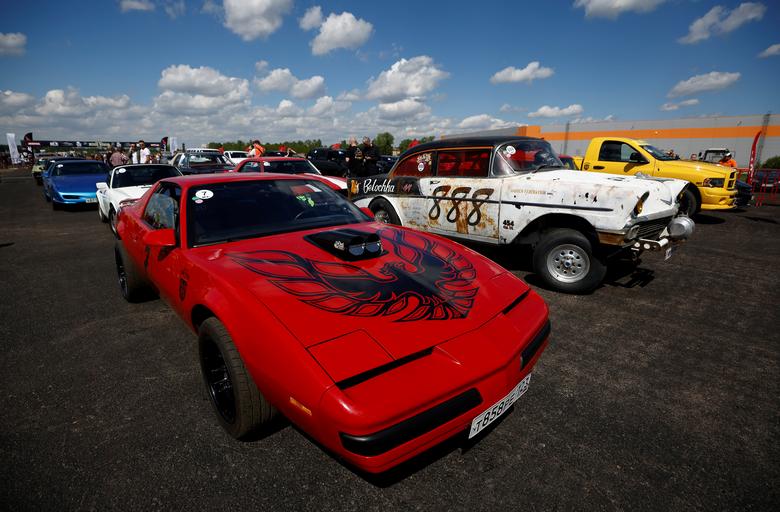 Drag Racing American Muscle Cars in Russia | In Pics - News18