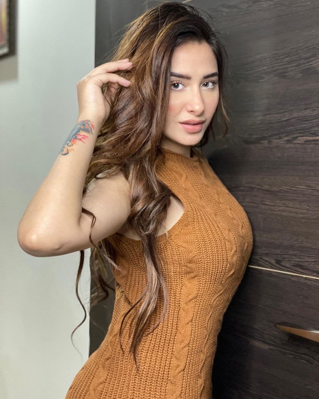 Mahira Sharma Delights Fans With Her Drop-Dead Gorgeous Photos On ...