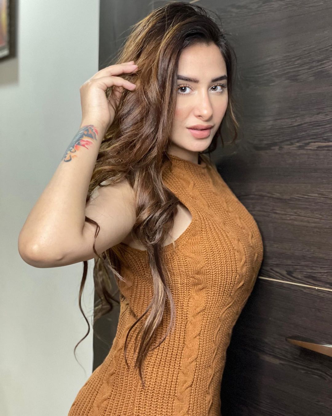 Mahira Sharma Delights Fans With Her Drop-Dead Gorgeous Photos On ...