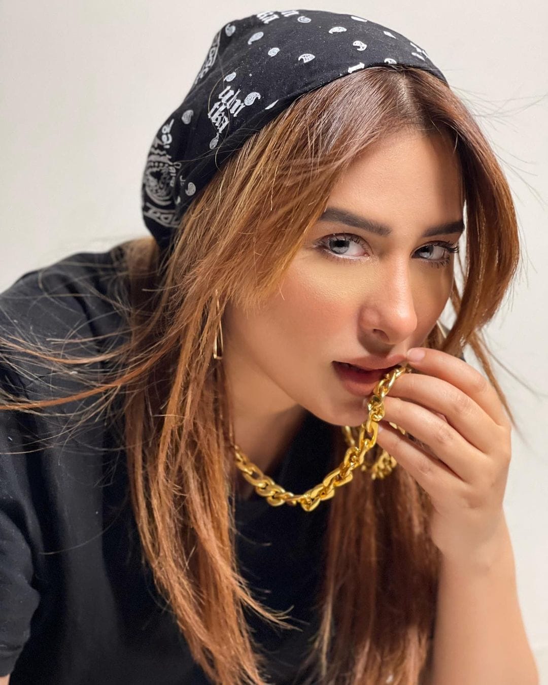 Mahira Sharma Delights Fans With Her Drop-Dead Gorgeous Photos On ...