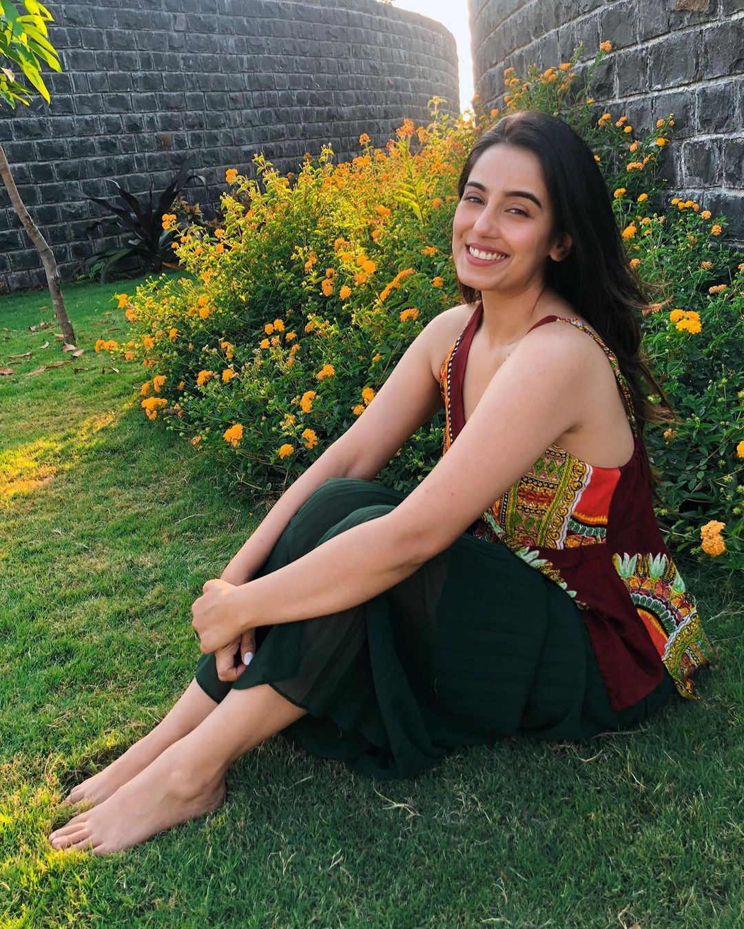 Srishty Rode Looks Mesmerising In Sparkly Dress, See The Diva Slaying ...