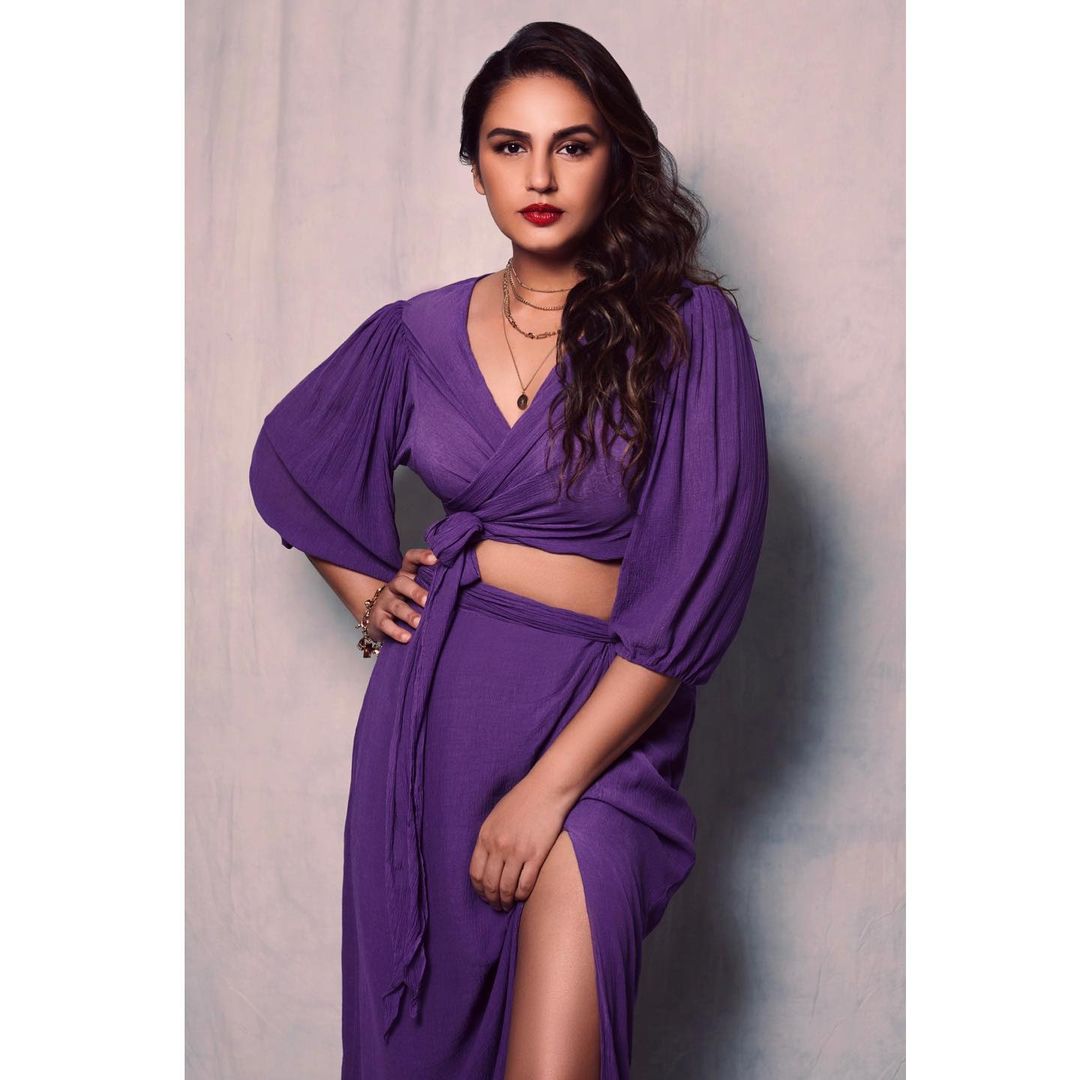 Huma Qureshi Looks Like A Dream In Sexy Purple Outfit See Divas