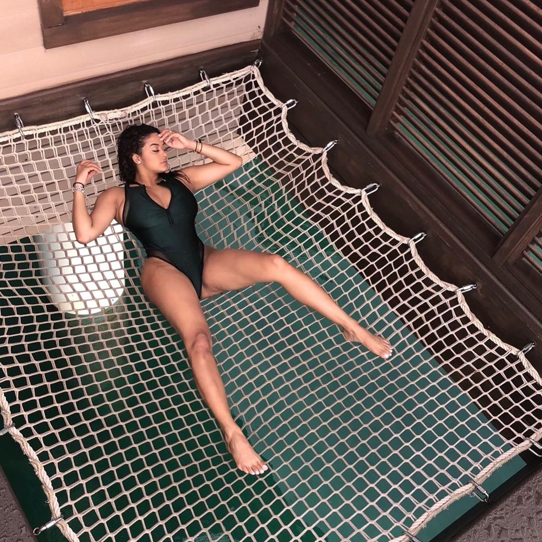 Andre Russells Wife Jassym Lora Treats Fans To A Hot Throwback Bikini Photo In Latest Instagran