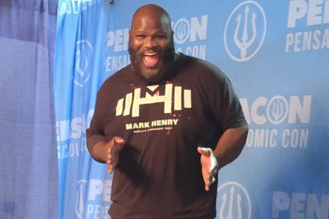 WWE Legend Mark Henry Shows Off Incredible Weight Loss Transformation ...