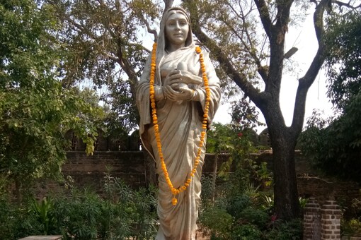 Ahilyabai Holkar Birth Anniversary: Remembering 'The Philosopher Queen ...