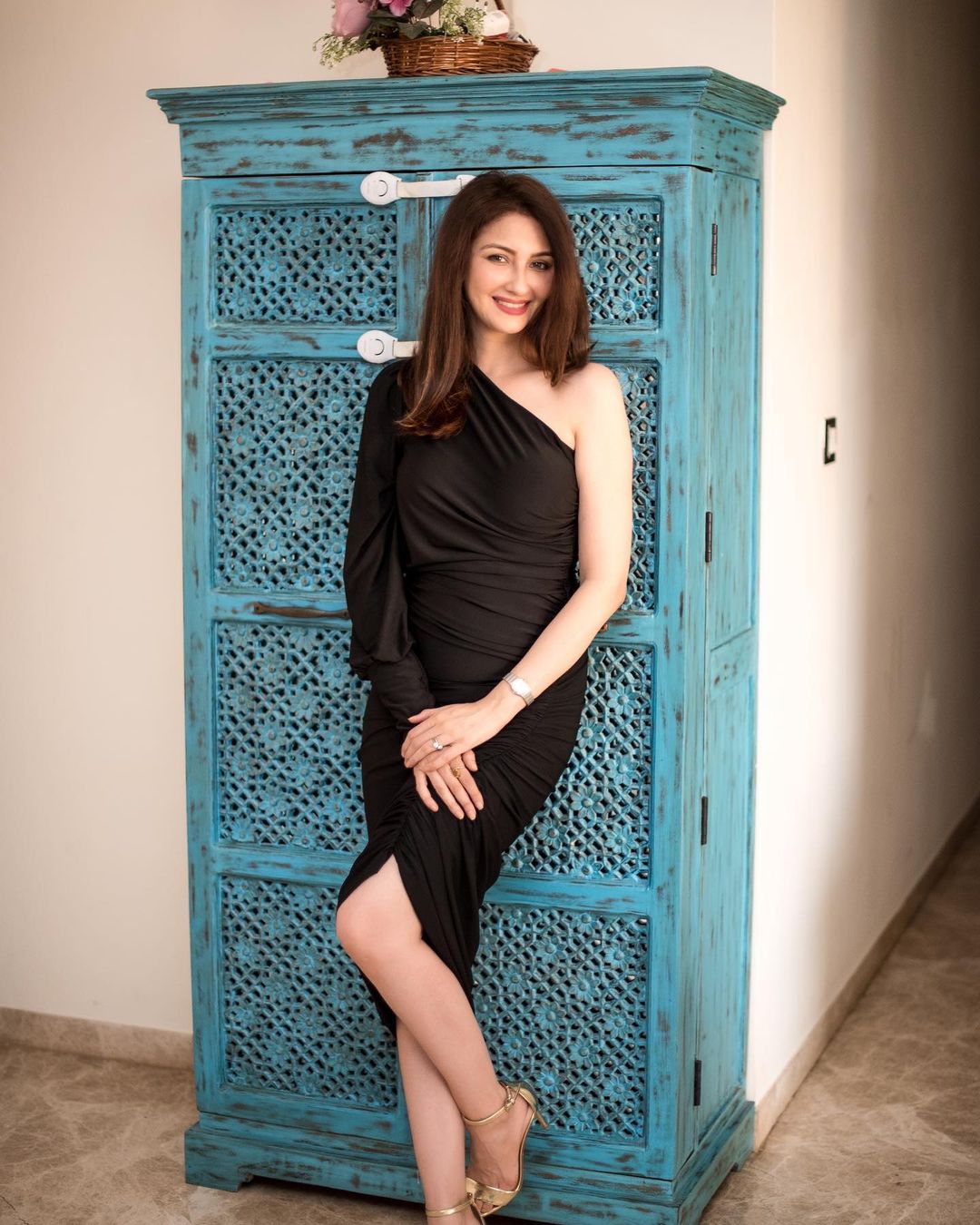 Saumya Tandon Stuns In Figure-Hugging Gown, See The Diva Slaying It ...